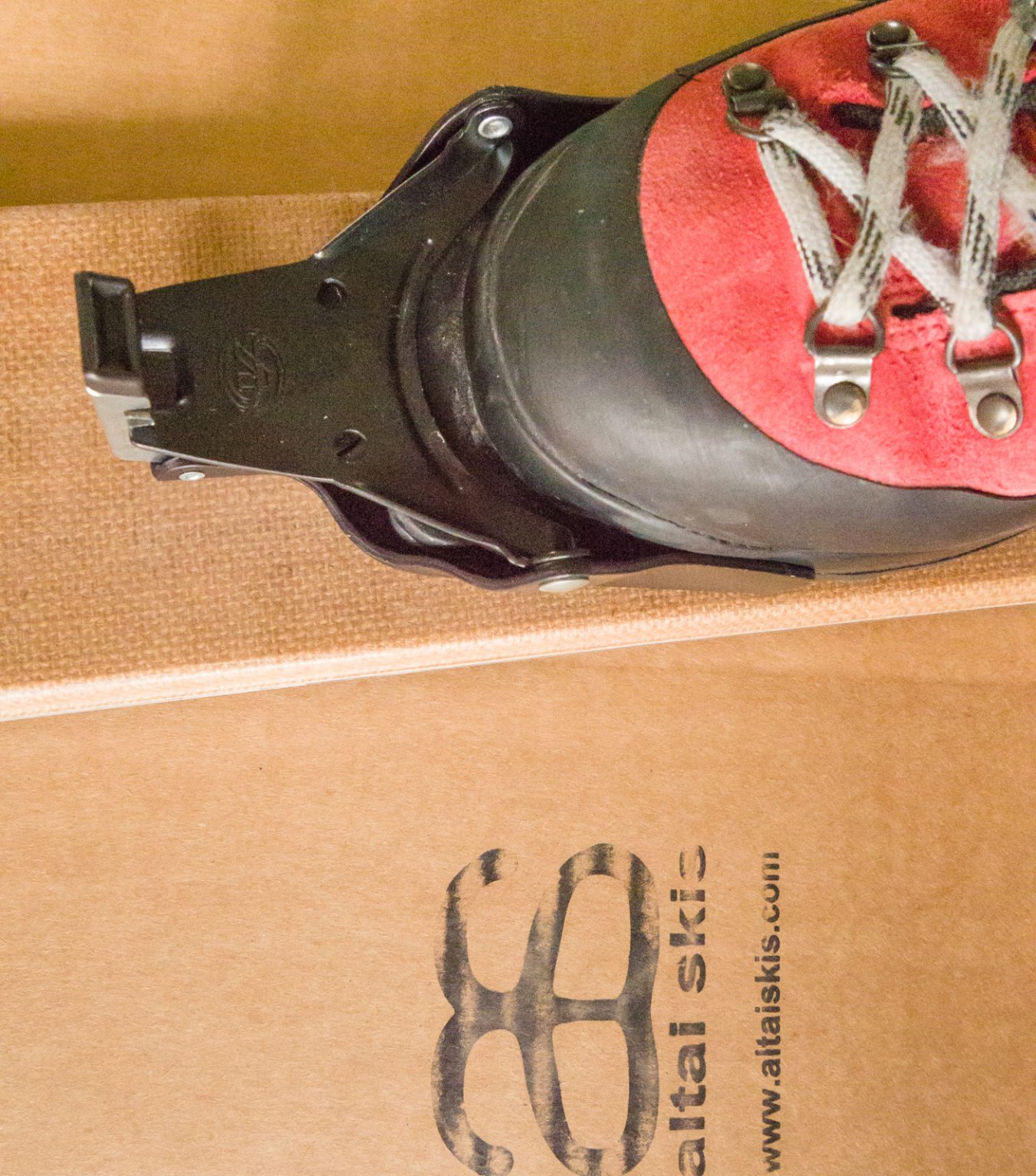 3 Pin Binding (75 mm) – includes Heel Kit | Altai Skis - US store